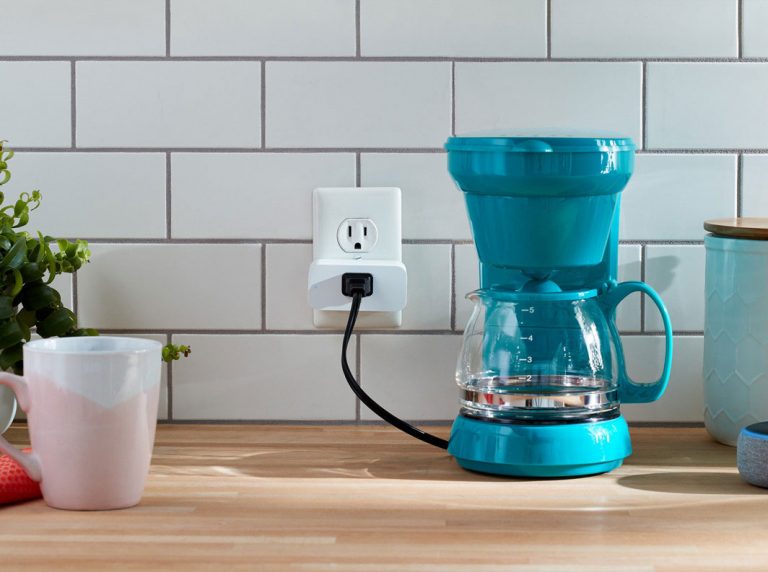 Amazon launches an Alexa Smart Plug - Hue Home Lighting